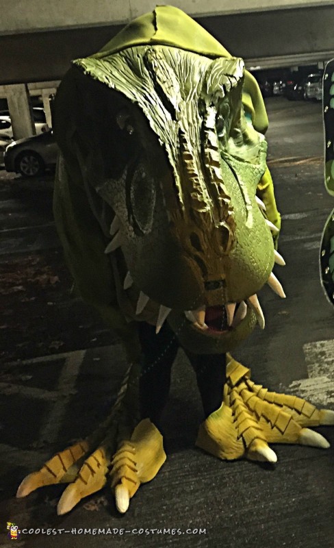 Awesome Homemade Huge T-Rex Costume Awesome Homemade Huge T-Rex Costume
