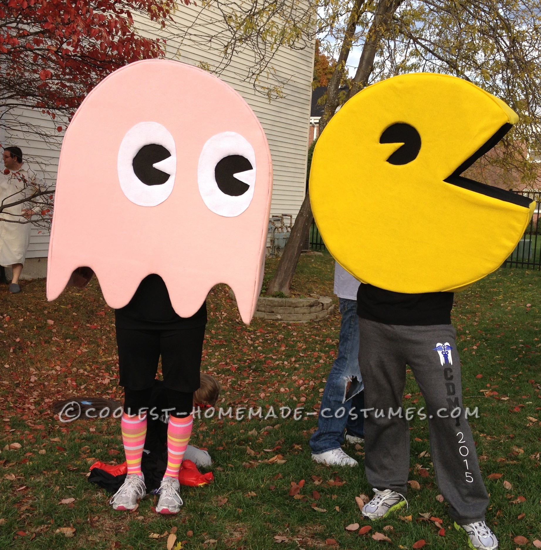 Quick And Easy Pac Man And Pinkie Couples Costume